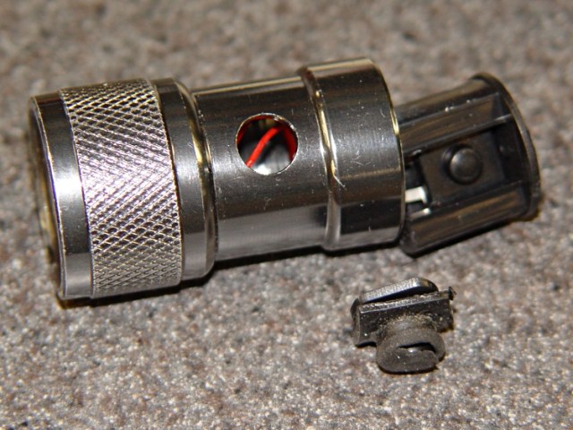 LED Flashlight Switch Repair Failure – The Smell of Molten Projects in ...