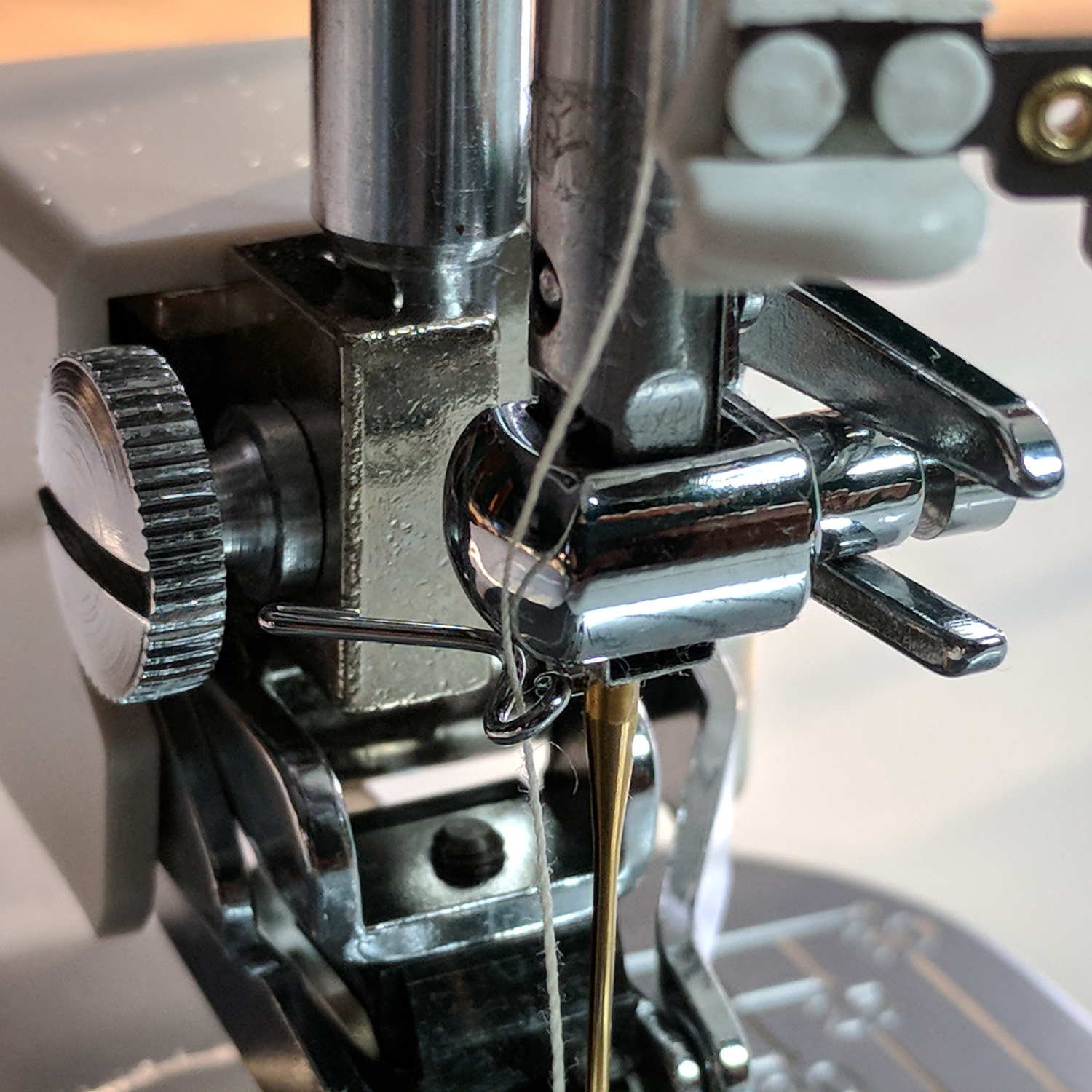 Juki TL-2010Q Sewing Machine: Thread Guide – The Smell of Molten ...