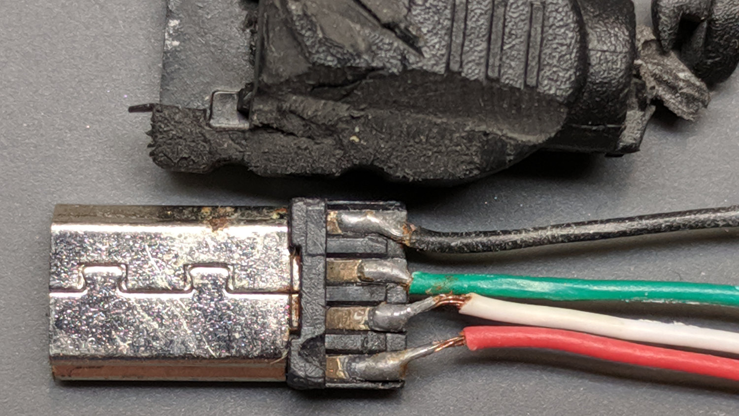 Vacuum Tube LEDs: Failed Tape, Failed USB Cable – The Smell of Molten ...