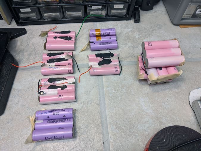 Harvesting 18650 Lithium Cells – The Smell of Molten Projects in the ...