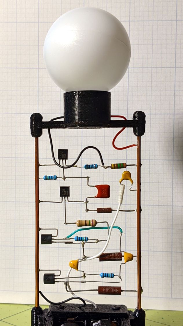 Astable Multivibrator: Amber LED – The Smell of Molten Projects in the ...