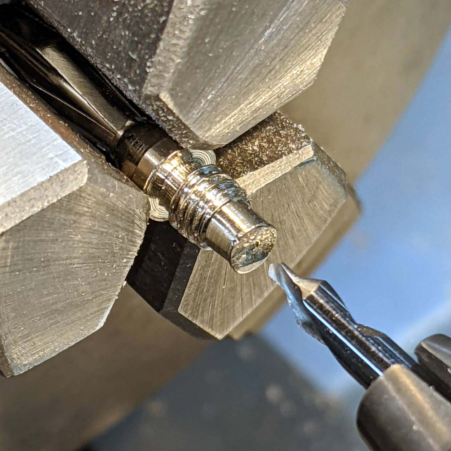 Audio Amp vs. Bananas – The Smell of Molten Projects in the Morning