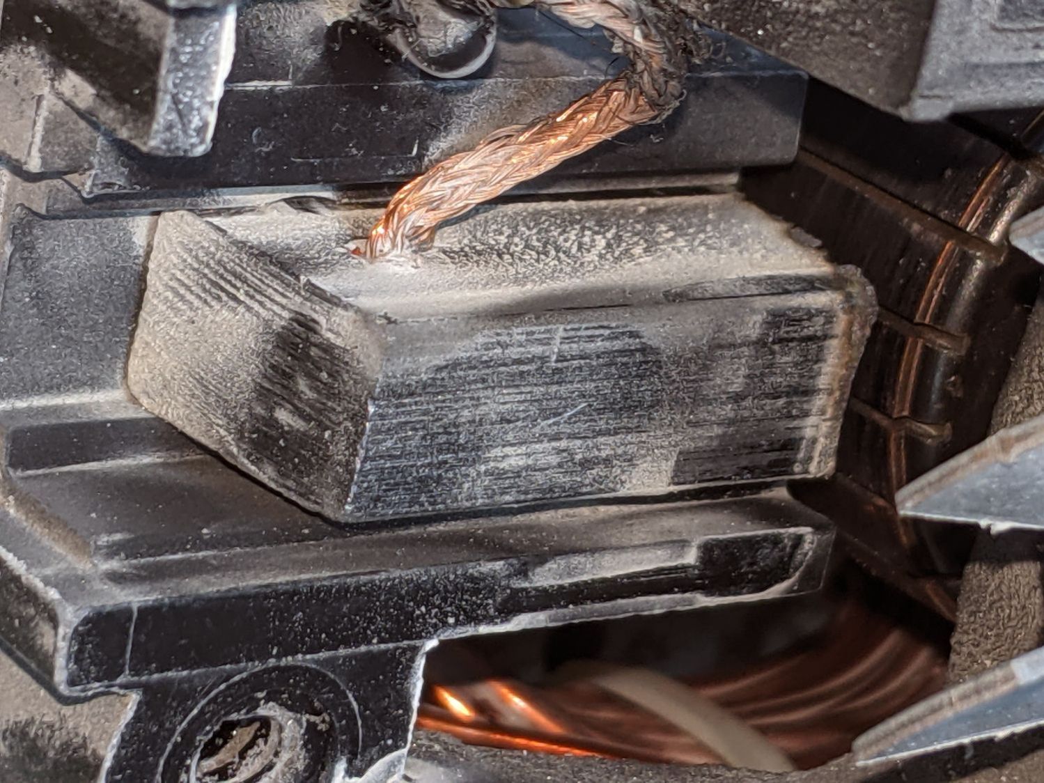 Shopvac QSP Motor Commutator Cleaning – The Smell of Molten Projects in ...