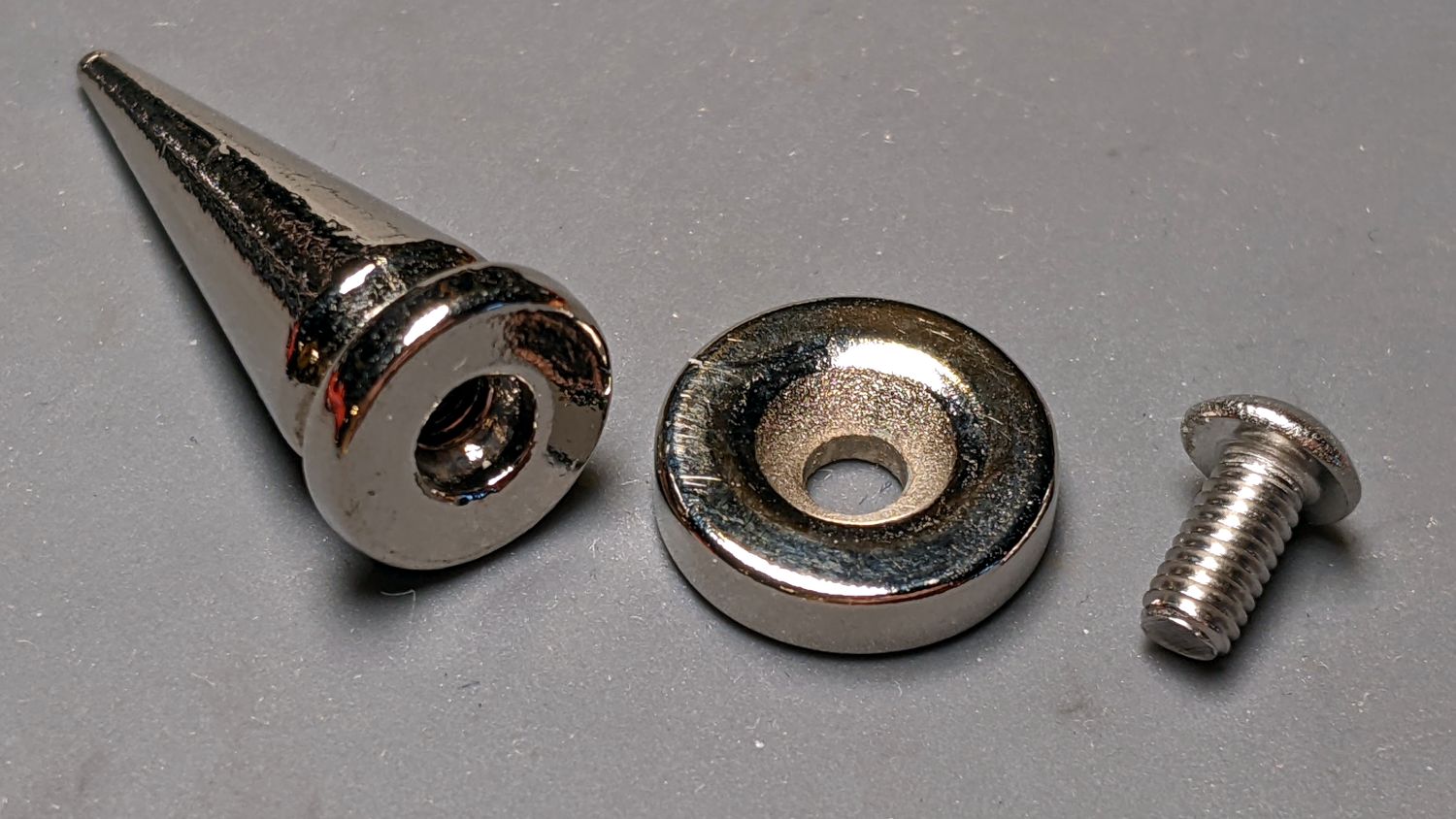 OMTech 60 W Laser: Magnetic Honeycomb Spikes – The Smell of Molten ...