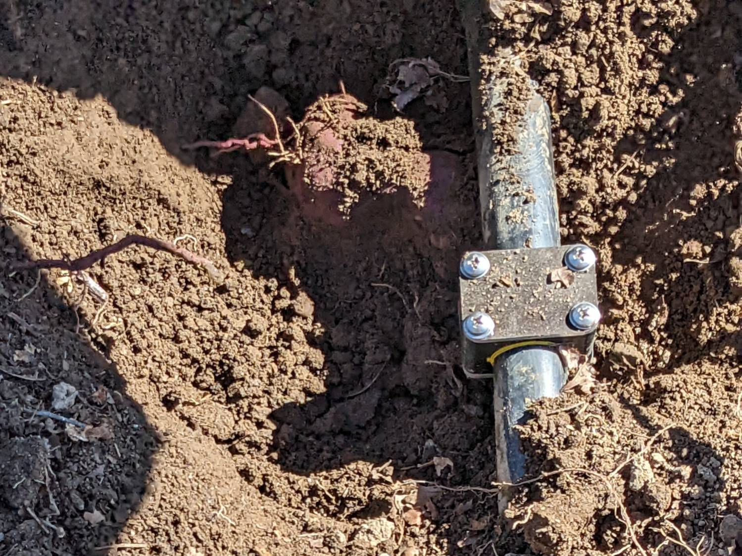 Dripworks Mainline Puncture: In A Good Cause – The Smell of Molten ...