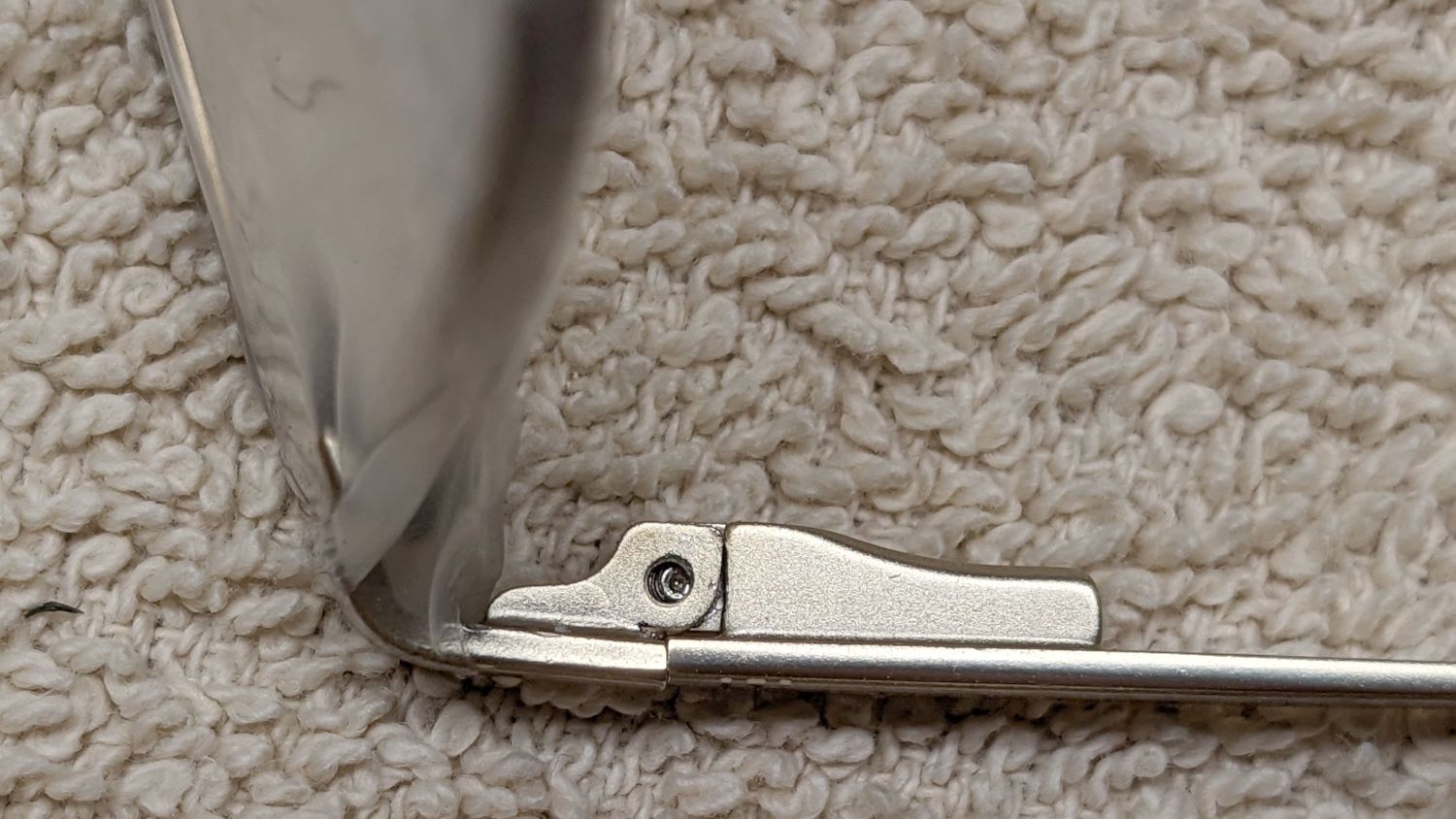Eyeglass Spring Temple: Screw Hole Tweak – The Smell of Molten Projects ...