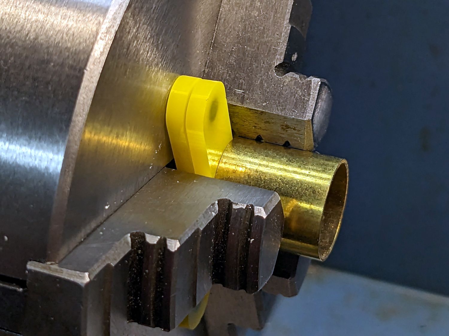 Mini-lathe Chuck Stops – The Smell of Molten Projects in the Morning
