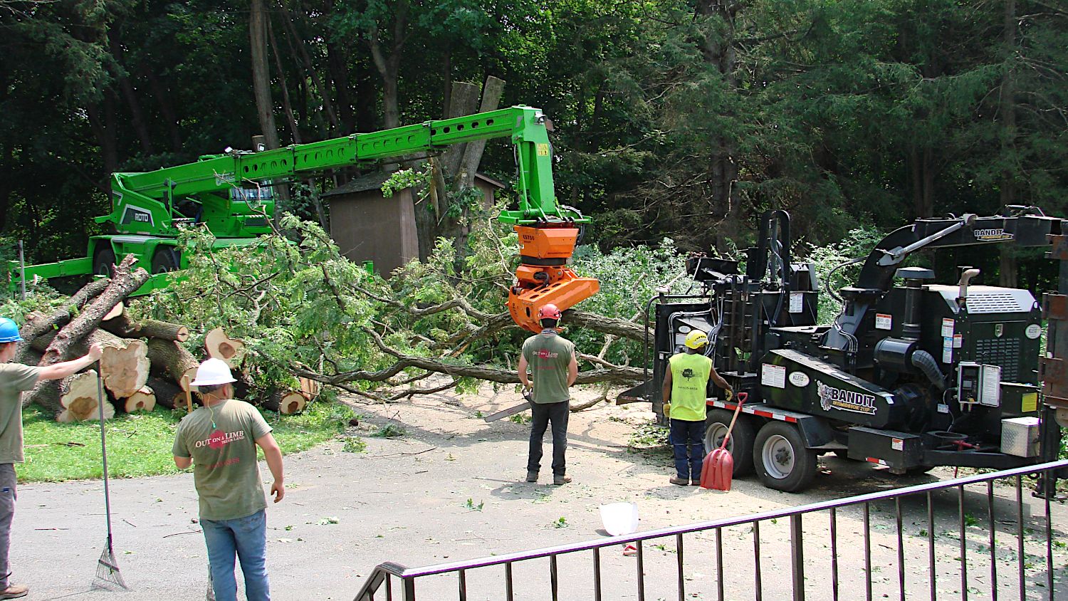 Tree Work: Merlo Roto with Treecracker – The Smell of Molten Projects ...