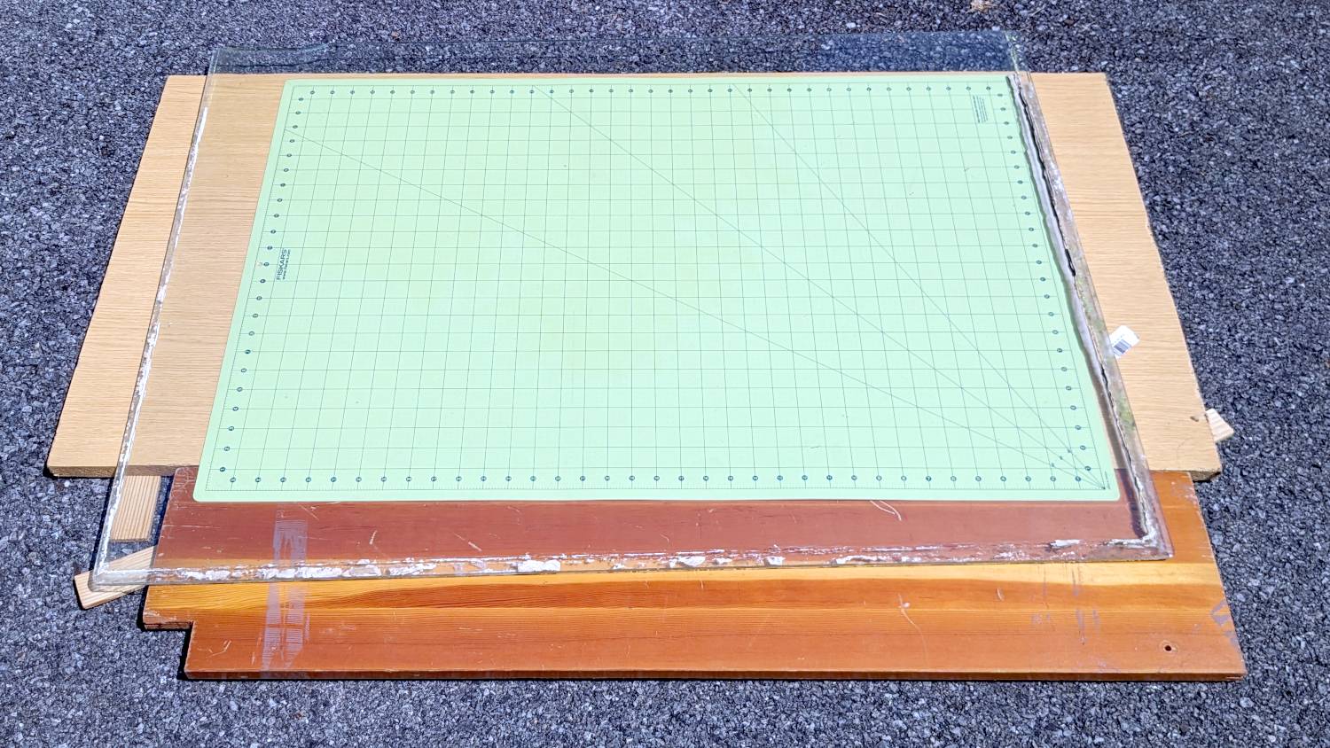 Solar-Flattening Fiskars Cutting Mats – The Smell of Molten Projects in ...