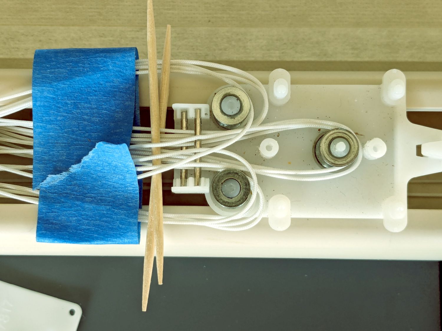 Cellular Windowshade: Pulley Block Repair – The Smell of Molten ...