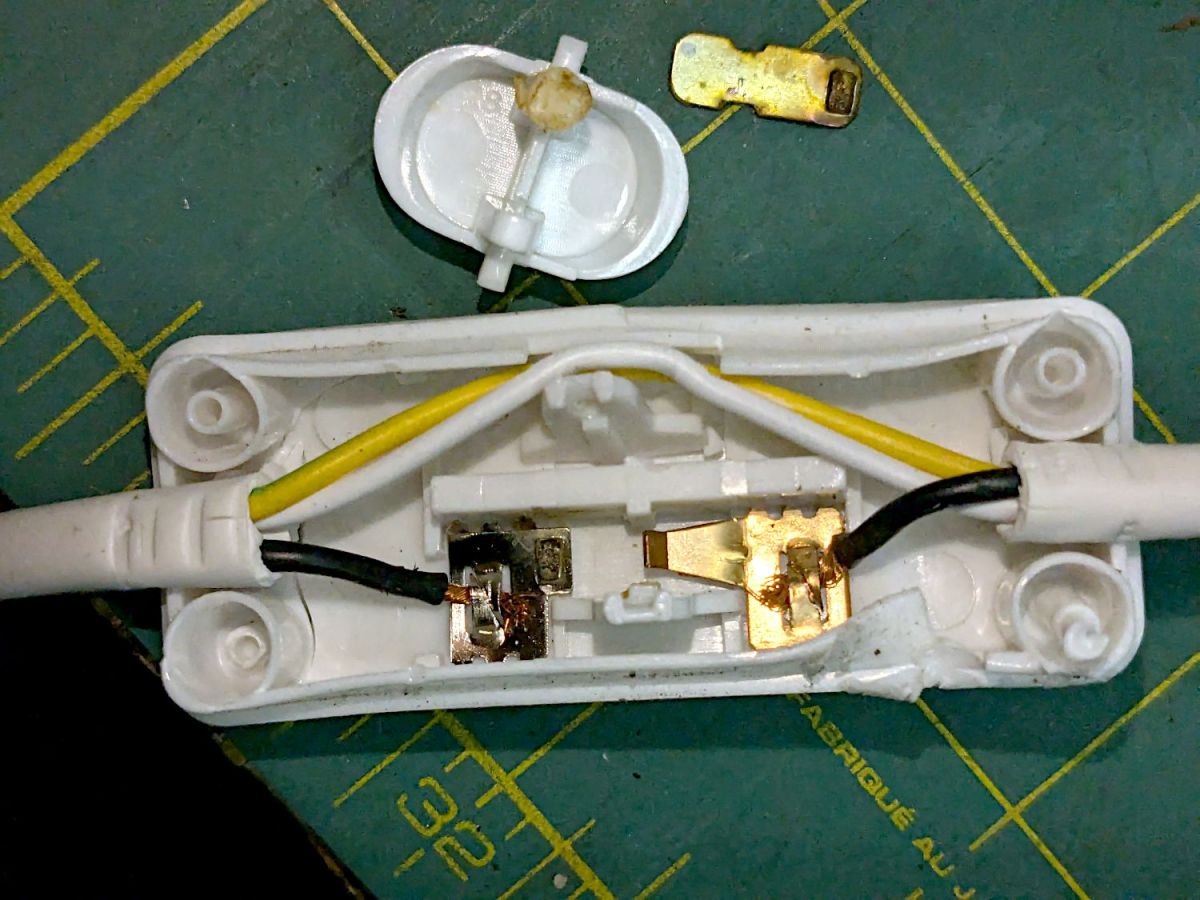 LED Light Switch: FAIL 2 – The Smell of Molten Projects in the Morning
