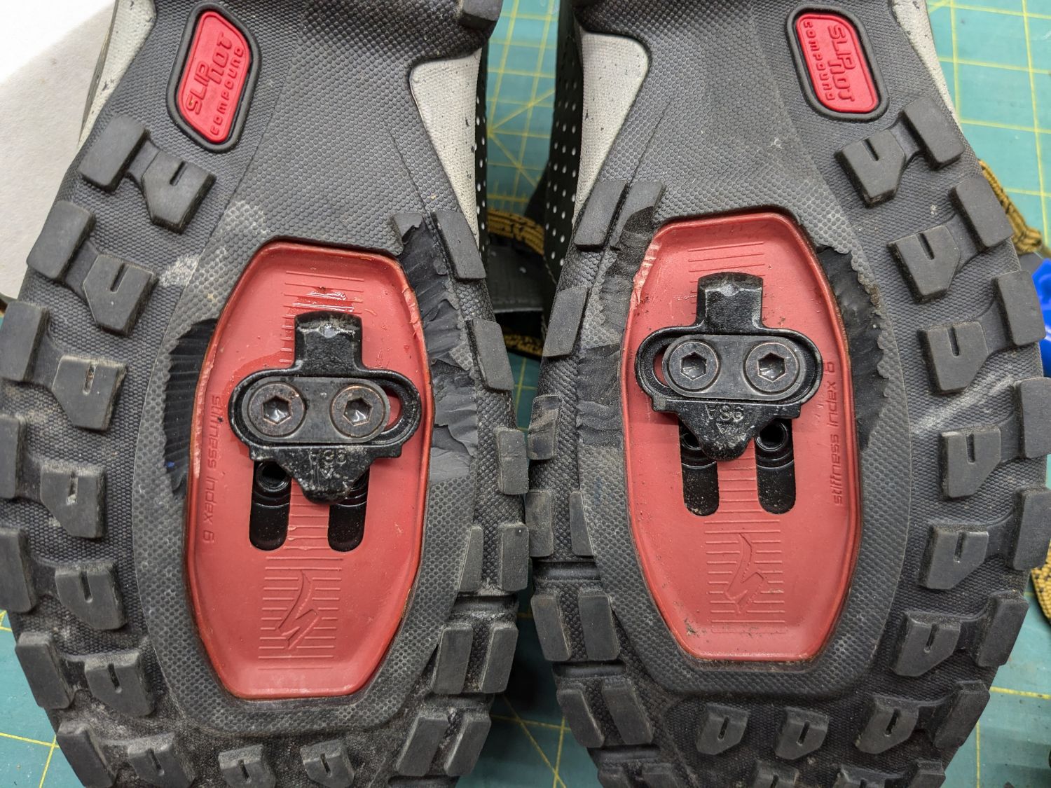 Cycling Shoe Sole Carving – The Smell of Molten Projects in the Morning