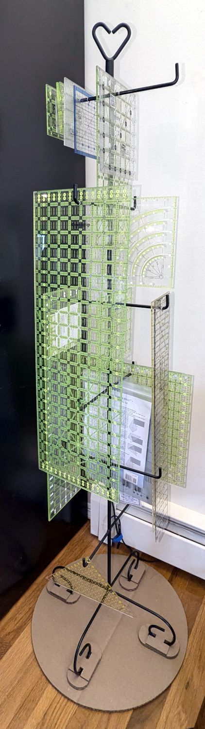 Quilting Ruler Rack: Expedient Base – The Smell of Molten Projects in ...