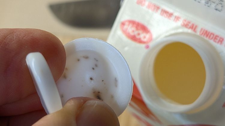 Hood Heavy Cream Seal: Whoopsie – The Smell of Molten Projects in the ...