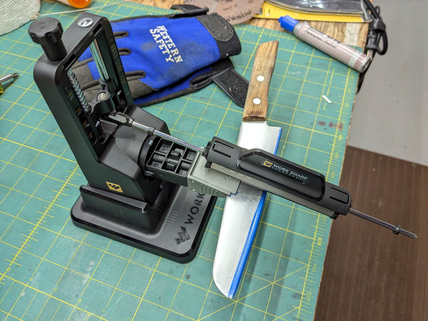 Work Sharp Precision Adjust Sharpener: Button Improvement – The Smell ...